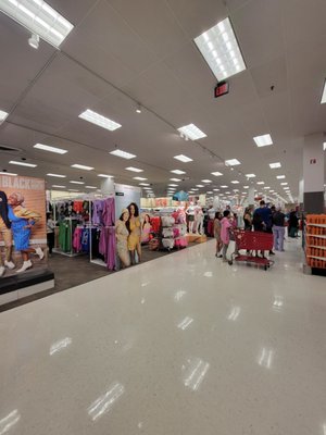 TARGET - Updated October 2025 - 107 Photos & 104 Reviews - 8350 S Dixie ...