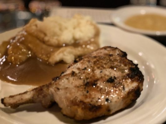 MR PAULS CHOPHOUSE - 448 Photos & 553 Reviews - 29850 Groesbeck Hwy ...