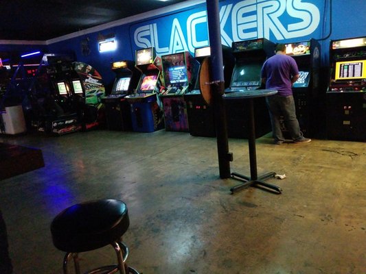 SLACKERS SPORTS BAR - Updated August 2025 - 30 Photos & 42 Reviews ...