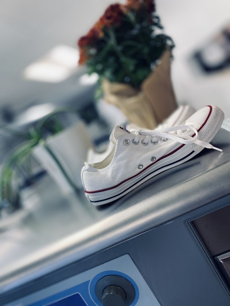 GRAUSTARK LAUNDRY - Updated January 2026 - 60 Photos & 124 Reviews ...