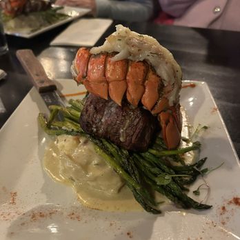 STACKS BAR & GRILL - Updated December 2025 - 573 Photos & 606 Reviews ...