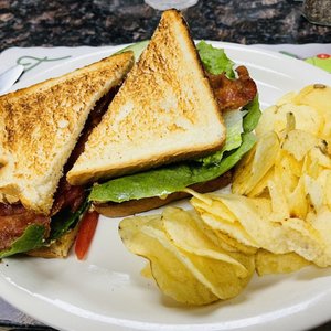 MARATHON DELI - Updated December 2025 - 24 Photos & 69 Reviews - 12C W ...