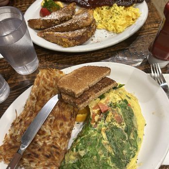 TAYLOR STREET COFFEE SHOP - Updated March 2025 - 1229 Photos & 1313 ...