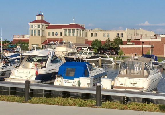 PORT OF ROCHESTER MARINA - Updated July 2025 - 37 Photos - 1000 N River ...