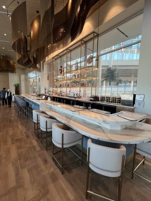 PLAZA PREMIUM LOUNGE ORLANDO - Updated July 2024 - 69 Photos & 31 Reviews - One Jeff Fuqua Blvd ...