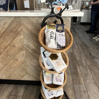 PHIN SMITH - Updated May 2024 - 2398 Photos & 1902 Reviews - 12921 Main ...