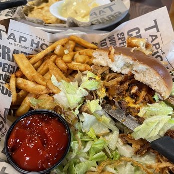 THE TAP HOUSE WEST END - Updated December 2025 - 67 Photos & 58 Reviews ...