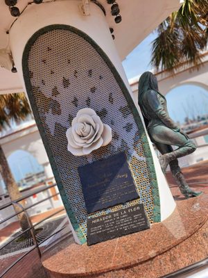 SELENA MEMORIAL STATUE - Updated March 2025 - 194 Photos & 54 Reviews ...