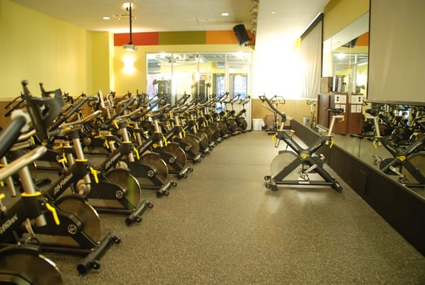 FITNESS FORMULA CLUBS SOUTH LOOP - Updated July 2025 - 27 Photos & 165 ...