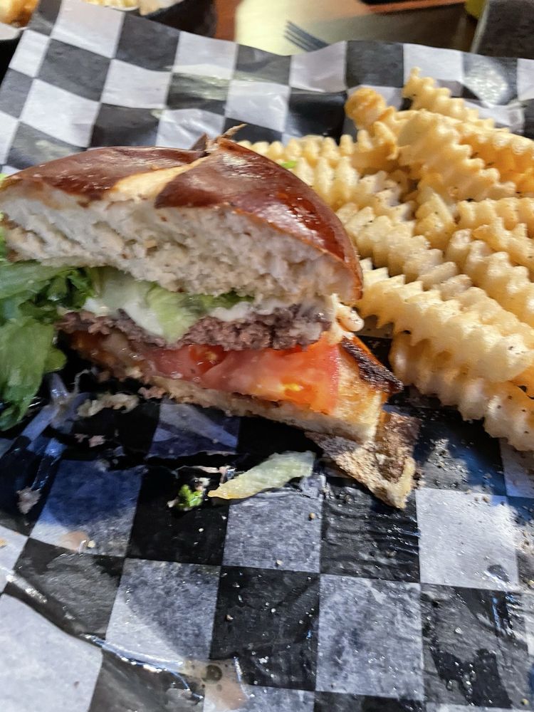 MICKY’S IRISH PUB - Updated January 2026 - 16 Reviews - 429 E 3rd St, Davenport, Iowa - Irish ...