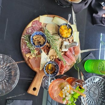 BEST REGARDS - Updated June 2025 - 158 Photos & 115 Reviews - 222 W ...