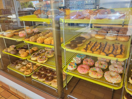 405 DONUT - Updated August 2025 - 120 Photos & 66 Reviews - 1750 W ...