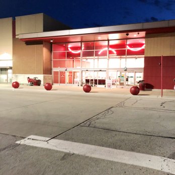 TARGET - Updated October 2025 - 46 Photos & 75 Reviews - 130 S Mannheim ...