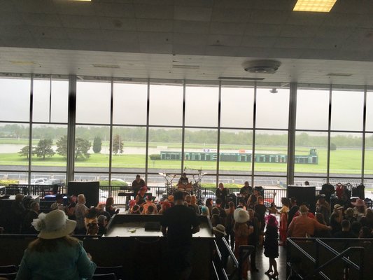 TURFWAY PARK RACING & GAMING - 31 Photos & 23 Reviews - Race Tracks ...