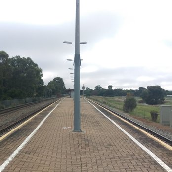 PARAFIELD GARDENS RAILWAY STATION nearby at Parafield Gardens South ...