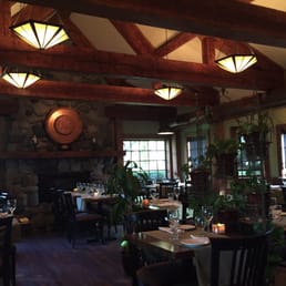 LOCALS - Updated December 2025 - 86 Photos & 115 Reviews - 1760 ...