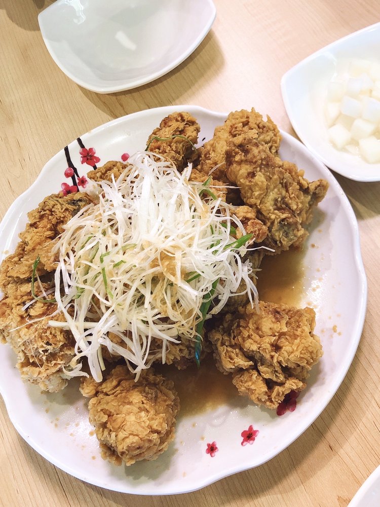 NURI VILLAGE - 39 Photos & 14 Reviews - 170 University Avenue W ...