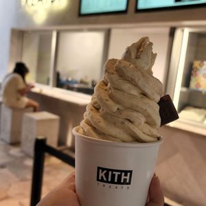 KITH TREATS - 272 Photos & 86 Reviews - 2301 Kalakaua Ave, Honolulu, HI ...