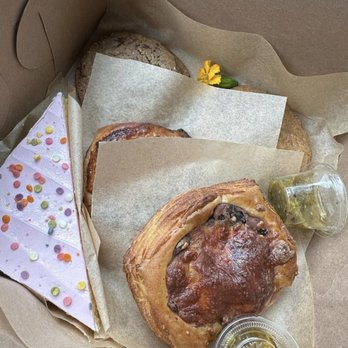 COMADRE PANADERIA - Updated July 2024 - 54 Photos & 23 Reviews - 1204 ...