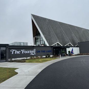 THE FOXTAIL ON THE LAKE - 208 Photos & 92 Reviews - 1177 Howard Ave ...