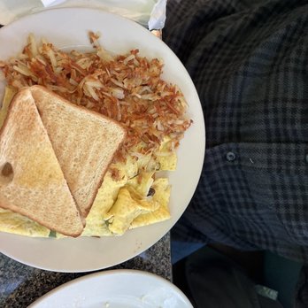 HENRY’S - Updated February 2025 - 58 Photos & 69 Reviews - 208 Grand ...