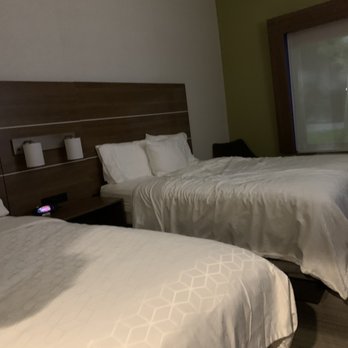 HOLIDAY INN EXPRESS & SUITES TEHACHAPI HWY 58/MILL ST - Updated ...