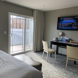 HAMPTON INN AND SUITES HERMOSA BEACH - 96 Photos & 81 Reviews - Hotels ...