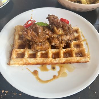 CHEENI - Updated December 2025 - 129 Photos & 50 Reviews - 202 Corcoran ...