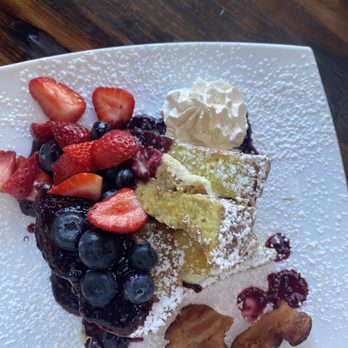 TOAST COFFEEHOUSE - Updated July 2024 - 684 Photos & 802 Reviews - 650 ...