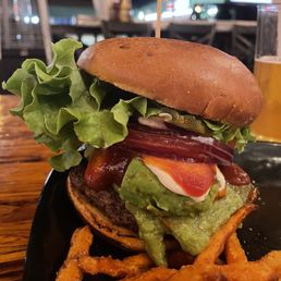 CRAZEE BURGER - Updated December 2025 - 1208 Photos & 904 Reviews ...