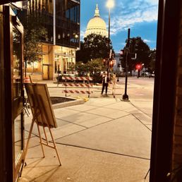 LUCILLE - Updated December 2025 - 900 Photos & 647 Reviews - 101 King ...