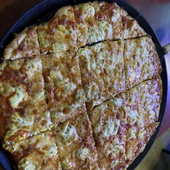 Q’S RESTAURANT & PIZZERIA - Updated September 2025 - 90 Photos & 249 ...