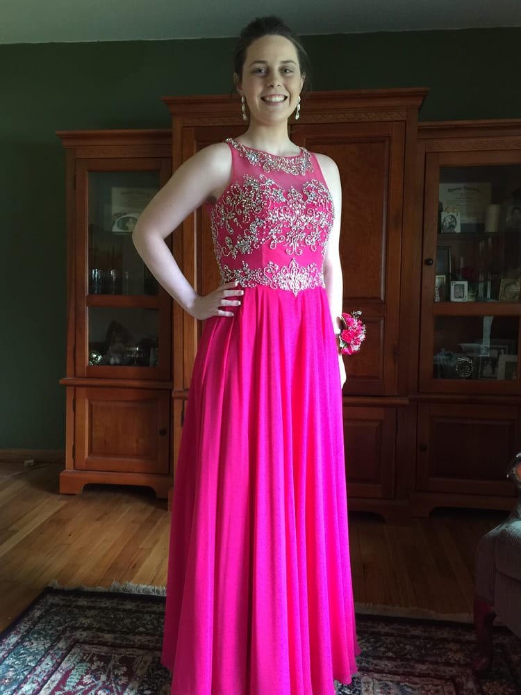 ERIE ALTERATIONS - Updated January 2026 - 11 Reviews - 8205 Cherry St ...