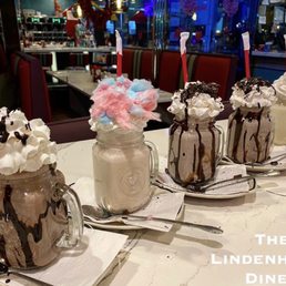 LINDENHURST DINER - Updated October 2025 - 249 Photos & 305 Reviews ...