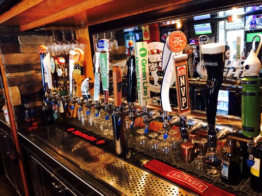 PUTTERS SPORTS GRILL - Updated December 2025 - 58 Photos & 154 Reviews ...