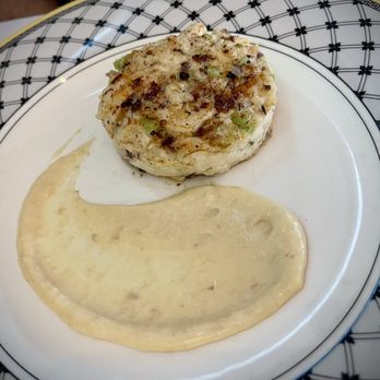 D’FLORET - Updated January 2026 - 159 Photos & 201 Reviews - 18 S Main ...