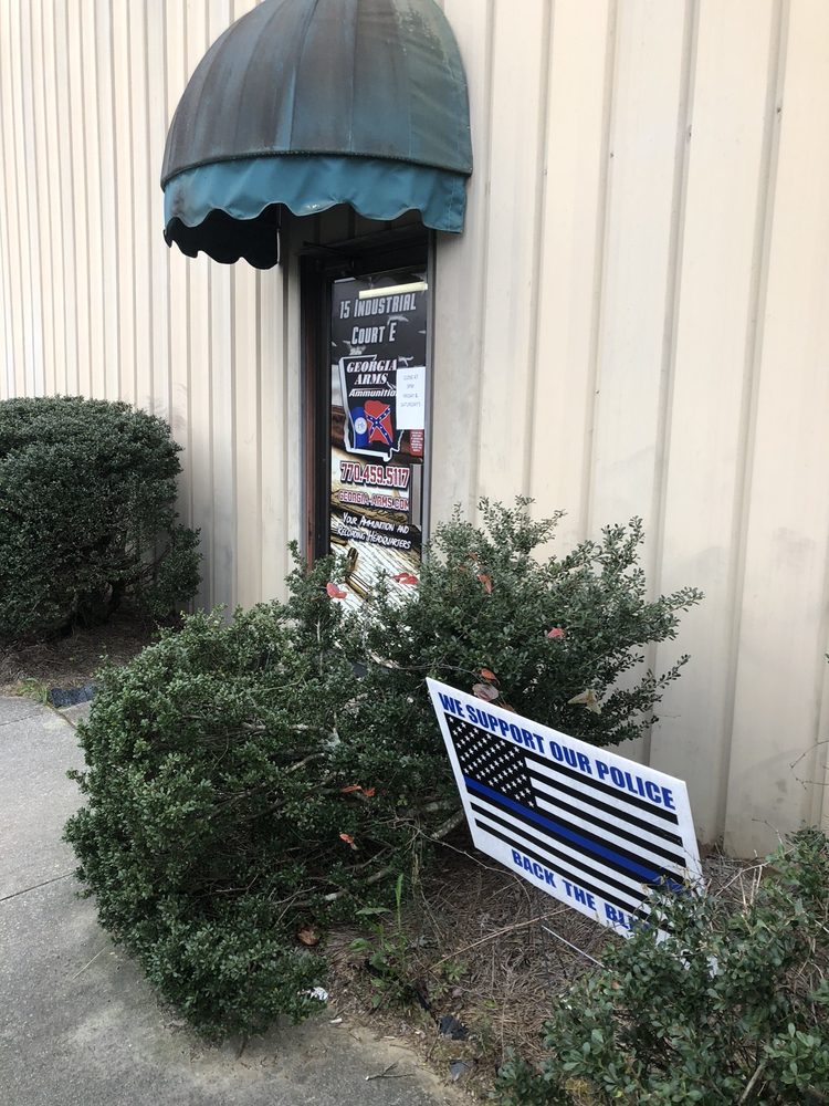 GEORGIA ARMS - Updated December 2025 - 20 Reviews - 15 E Industrial Ct ...