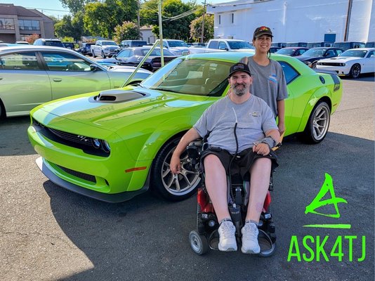 HOBLIT CHRYSLER DODGE JEEP RAM - Updated December 2025 - 126 Photos ...