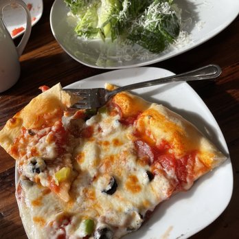 SEIZE THE SLICE - Updated December 2025 - 16 Reviews - 2445 Hilyard St ...