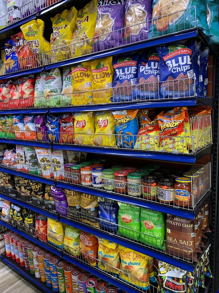 MAXI MINI MART - Updated January 2025 - 21 Photos - 3096 12th St, New ...