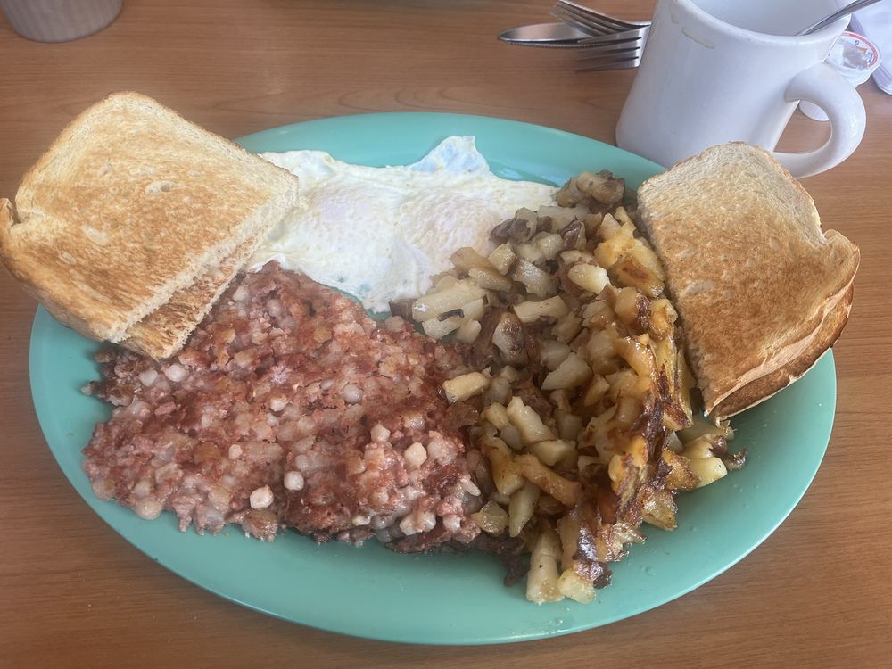 THREAD CITY DINER - Updated October 2025 - 42 Photos & 82 Reviews - 931 ...