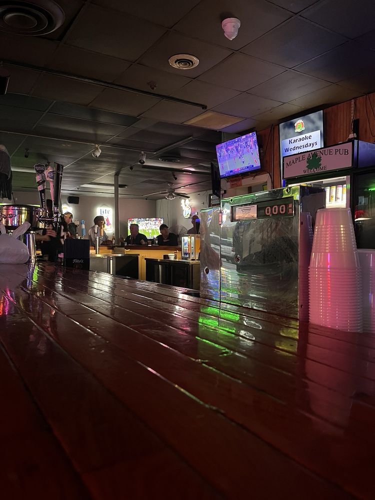 MAPLE AVENUE PUB - Updated May 2026 - 13 Photos & 48 Reviews - 1227 ...