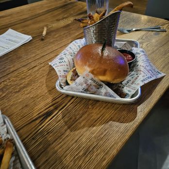 THE HOPS SPOT - Updated July 2024 - 299 Photos & 308 Reviews - 116 ...