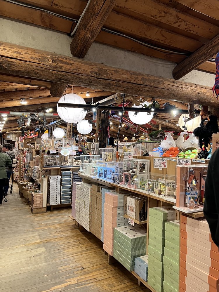 OLD COUNTRY MARKET - 175 Photos & 68 Reviews - 2326 Alberni Highway ...