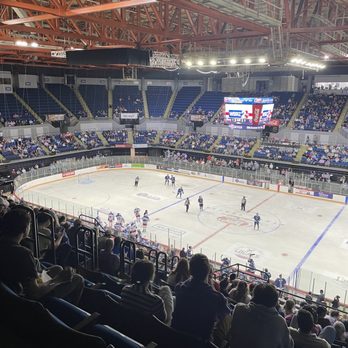 RAISING CANE’S RIVER CENTER - Updated January 2026 - 58 Photos & 15 ...