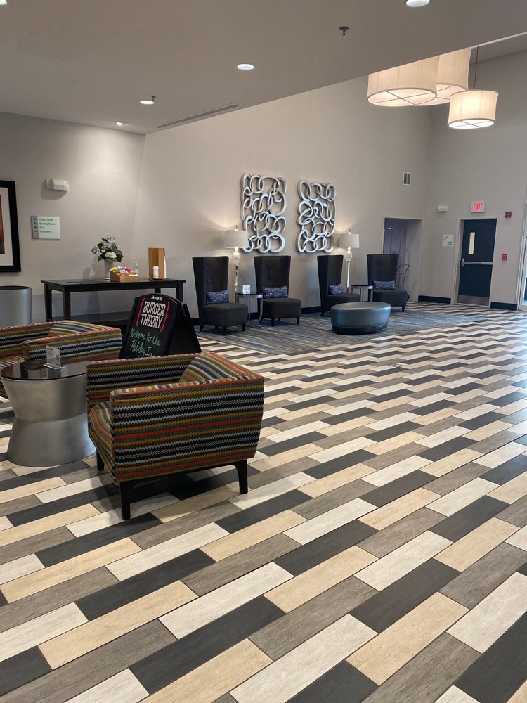 HOLIDAY INN INDIANAPOLIS AIRPORT - Updated July 2025 - 67 Photos & 46 ...