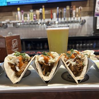 CITY TAP HOUSE - Updated July 2024 - 546 Photos & 579 Reviews - 100 ...