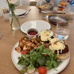 PREDALINA - Updated August 2024 - 689 Photos & 240 Reviews - 1001 E ...