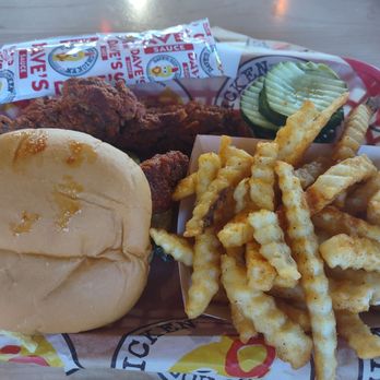 DAVE’S HOT CHICKEN - Updated July 2024 - 294 Photos & 310 Reviews ...