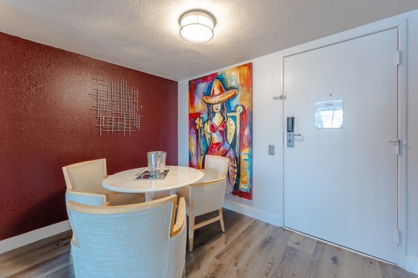 HOTEL JEFE - Updated January 2026 - 46 Photos & 15 Reviews - 3227 Civic ...